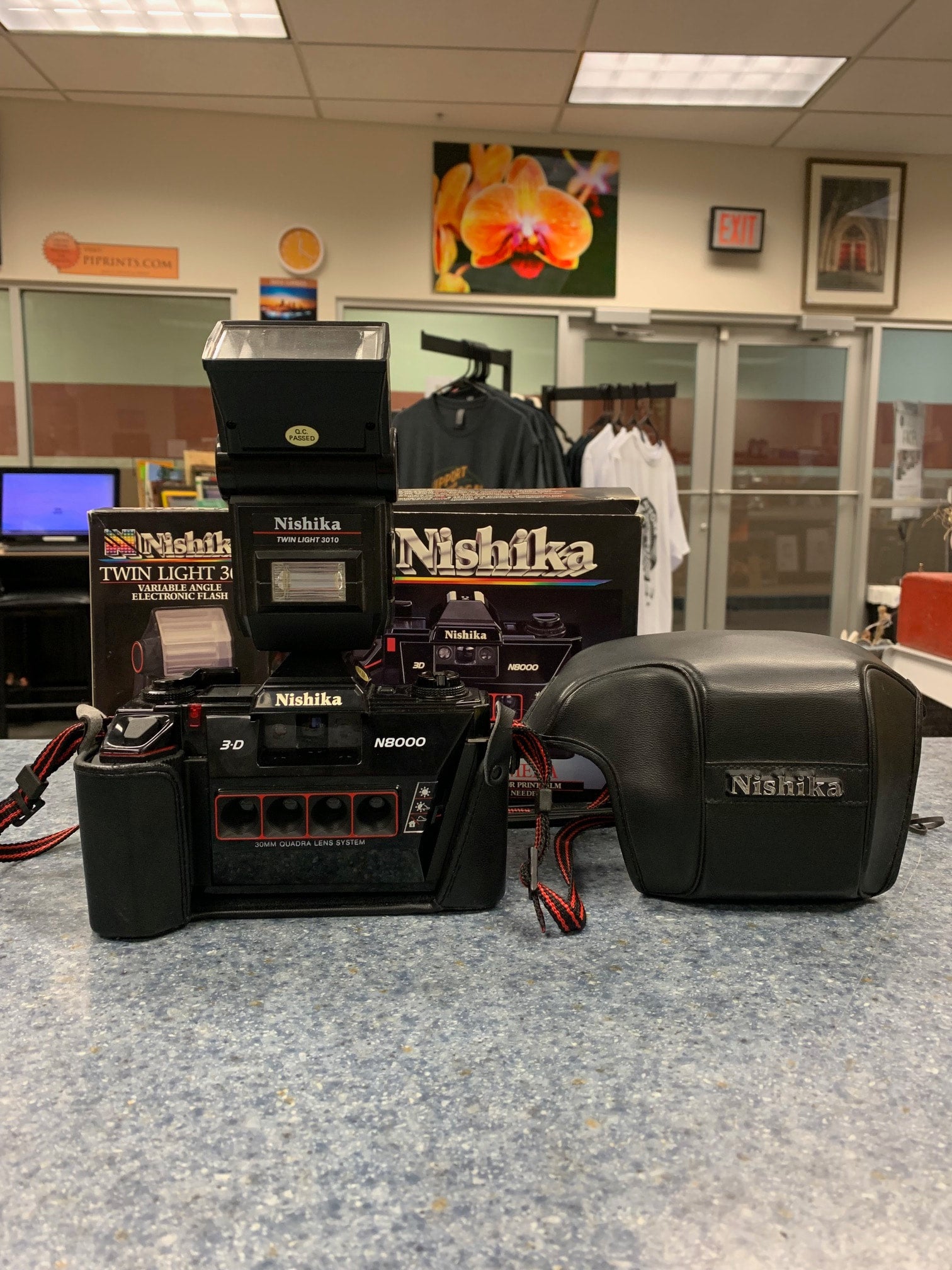 Nishika N8000 + Flash + Case + Box | PREMIER CAMERA SHOP